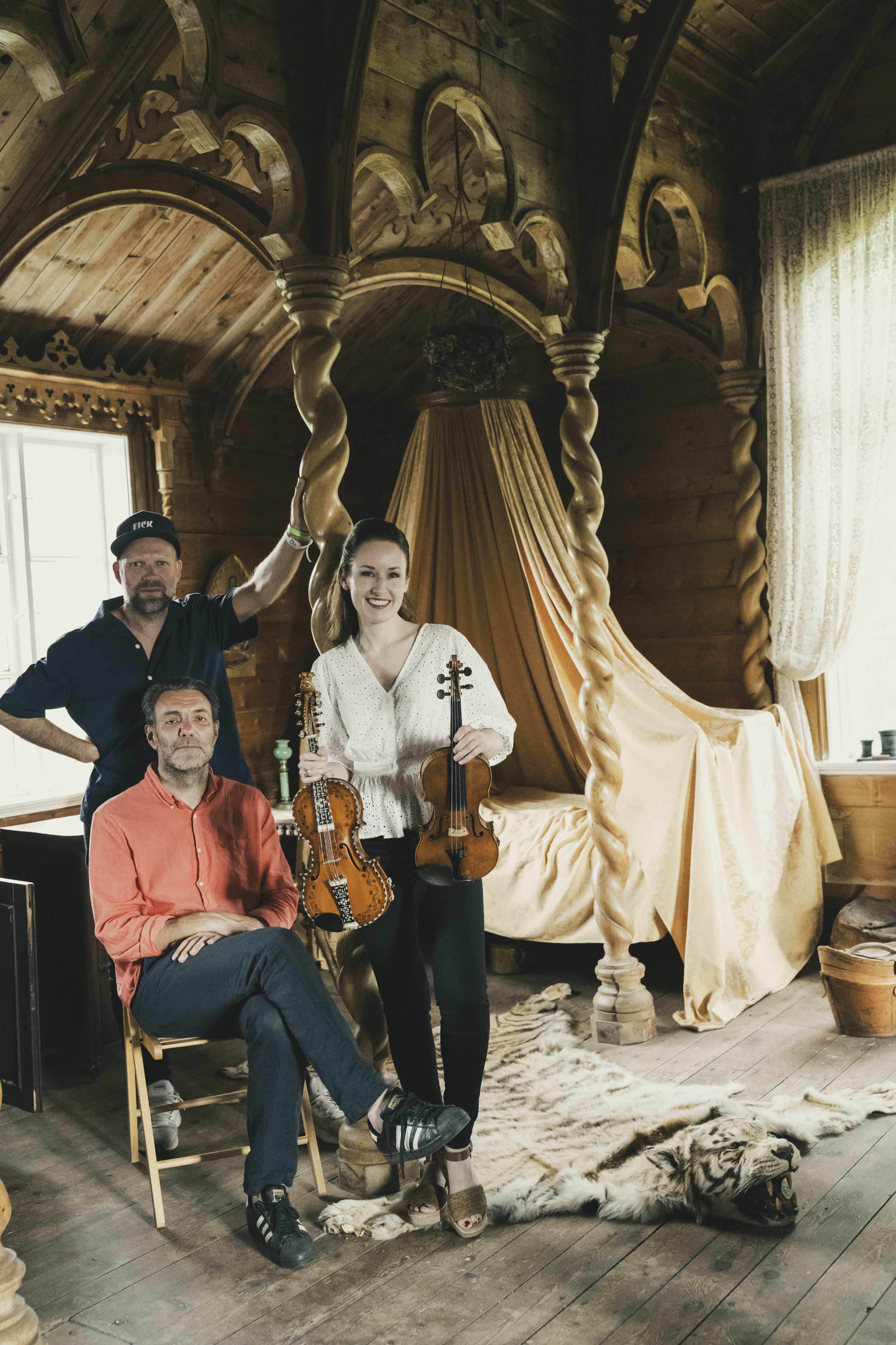 Ragnhild Hemsing m/Mathias Eick og Mats Eilertsen